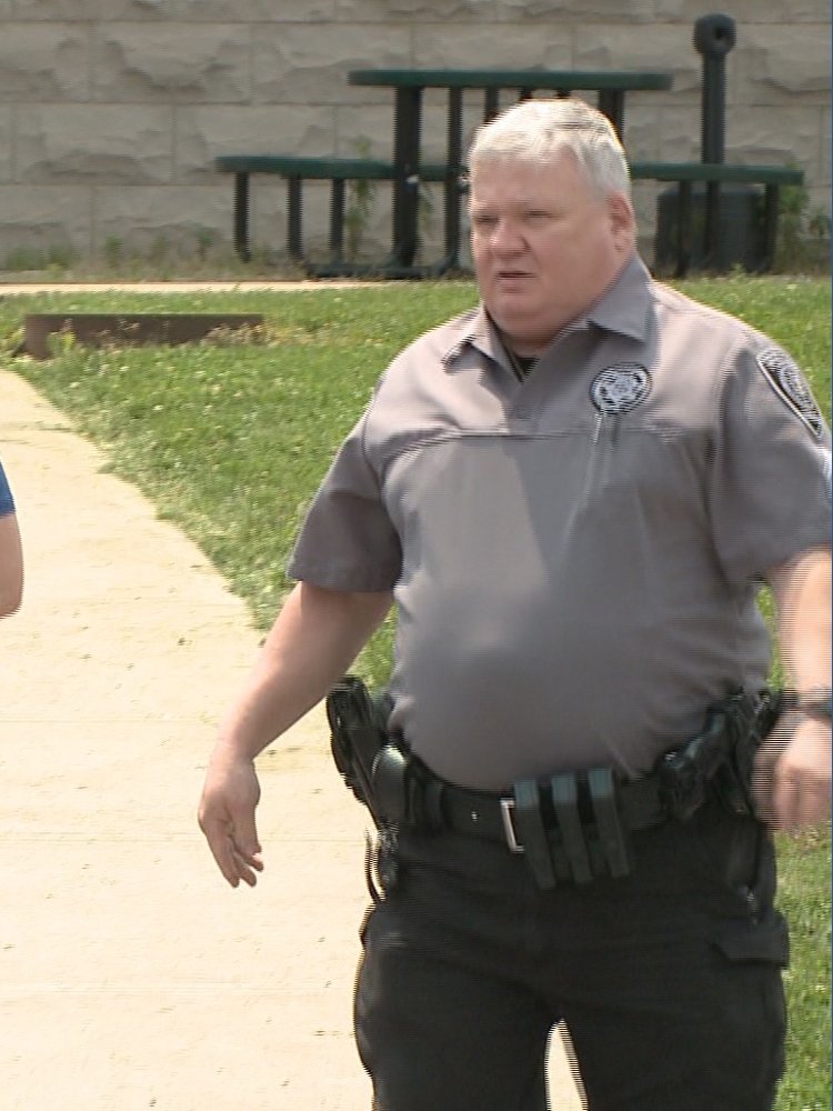 Investigator taken into custody for perjury charges in Betsy Faria ...