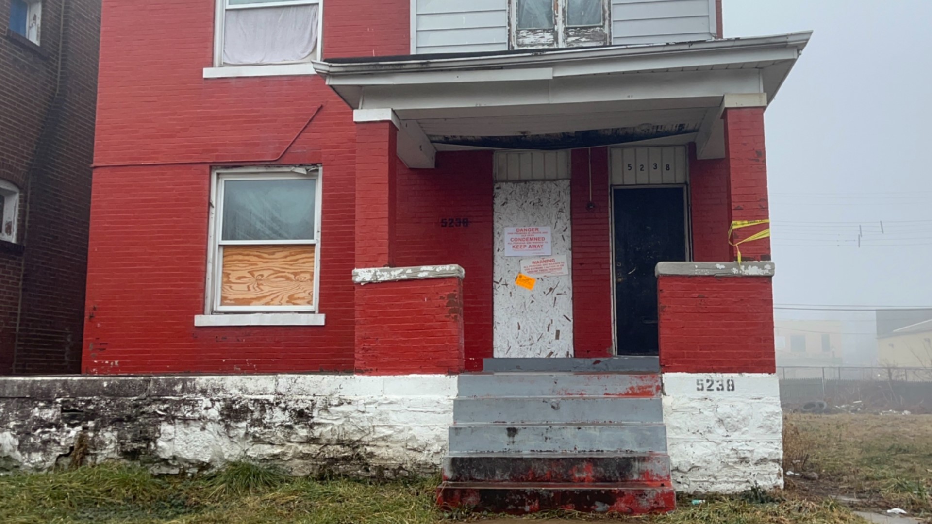 Police investigate double homicide in West Kingsway | ksdk.com