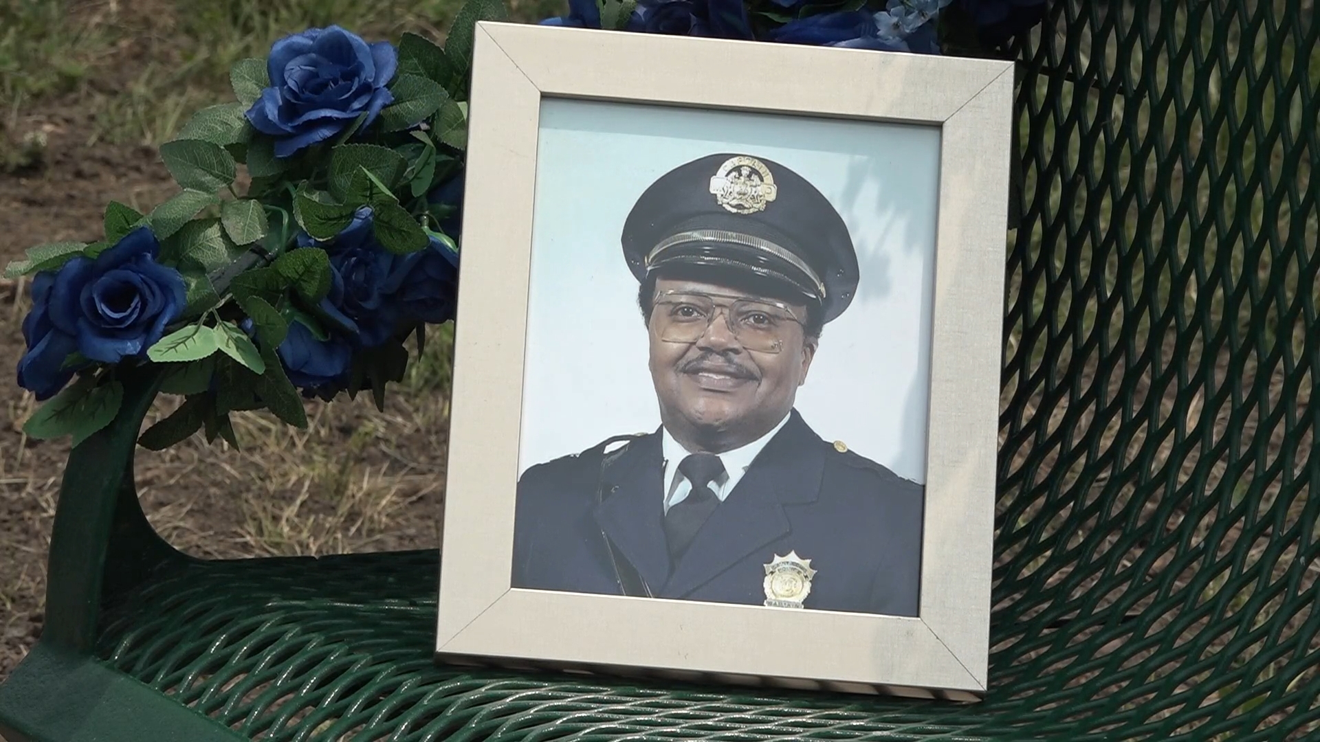 St. Louis honors Captain Dorn with memorial bench tribute | ksdk.com