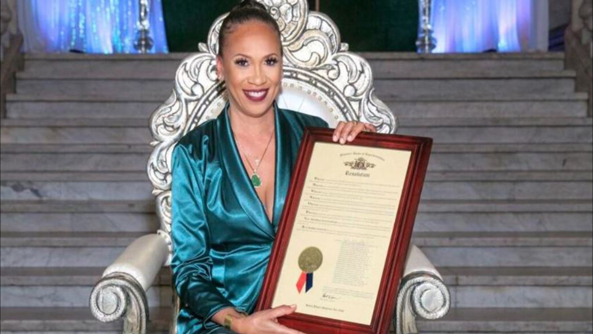 Tammie Holland receives Key to the City of St. Louis | ksdk.com