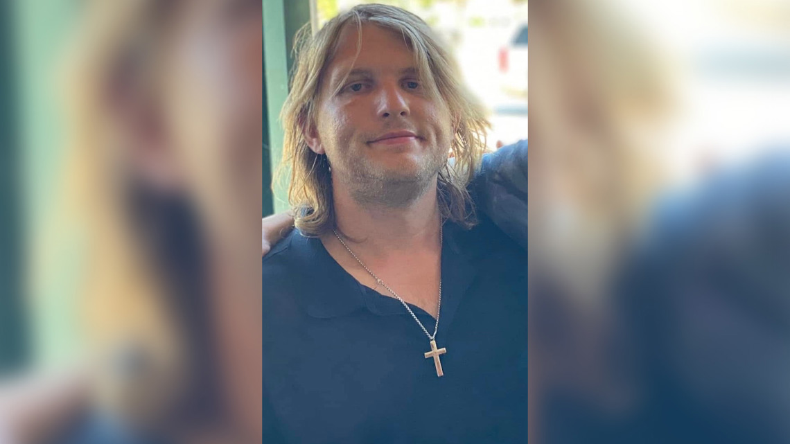 Pedestrian hit, killed on Mexico Road in St. Peters | ksdk.com