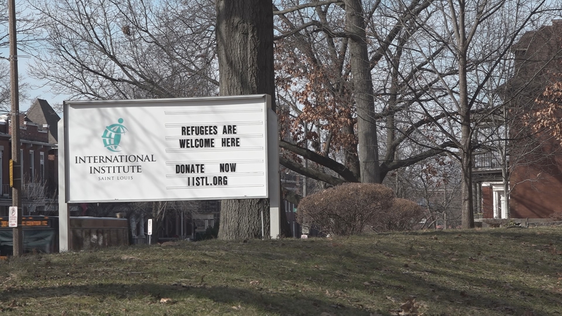 St. Louis organizations seek help after federal funding frozen | ksdk.com