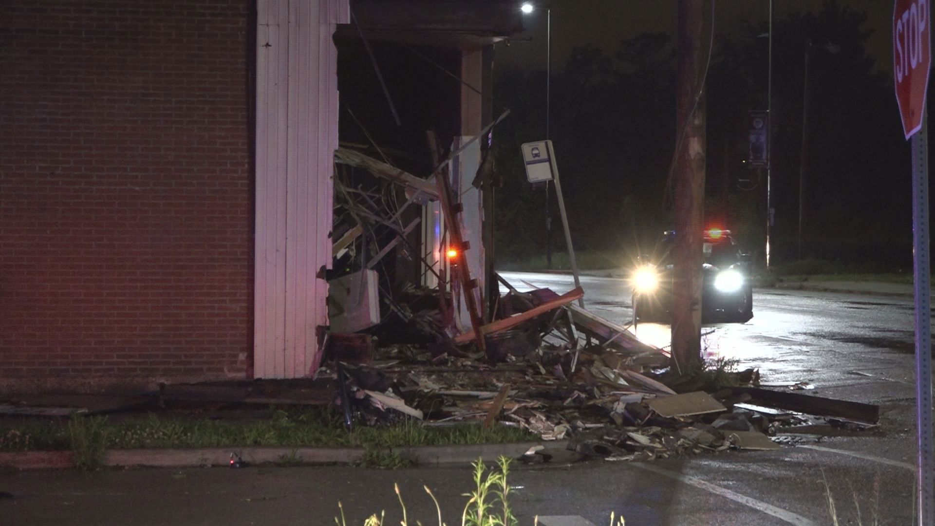 Car crashes into East St. Louis building | ksdk.com