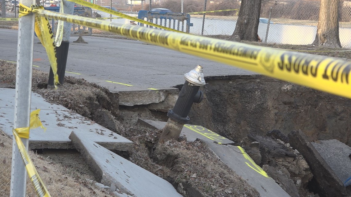 South St. Louis sinkhole causes street collapse | ksdk.com
