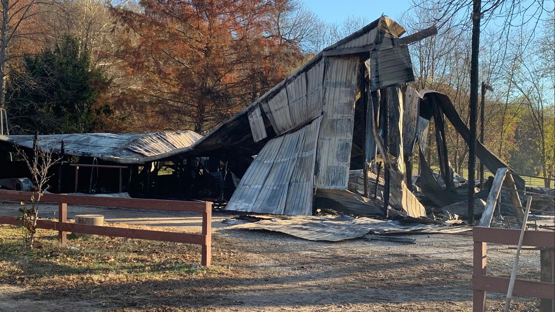 Several horses killed in fire at Sugar Creek Ranch in Fenton | ksdk.com
