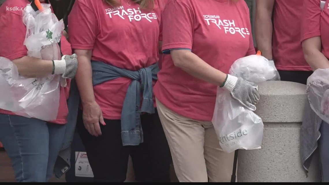 'Tourism Trash Force' cleans up downtown St. Louis for Earth Day | ksdk.com