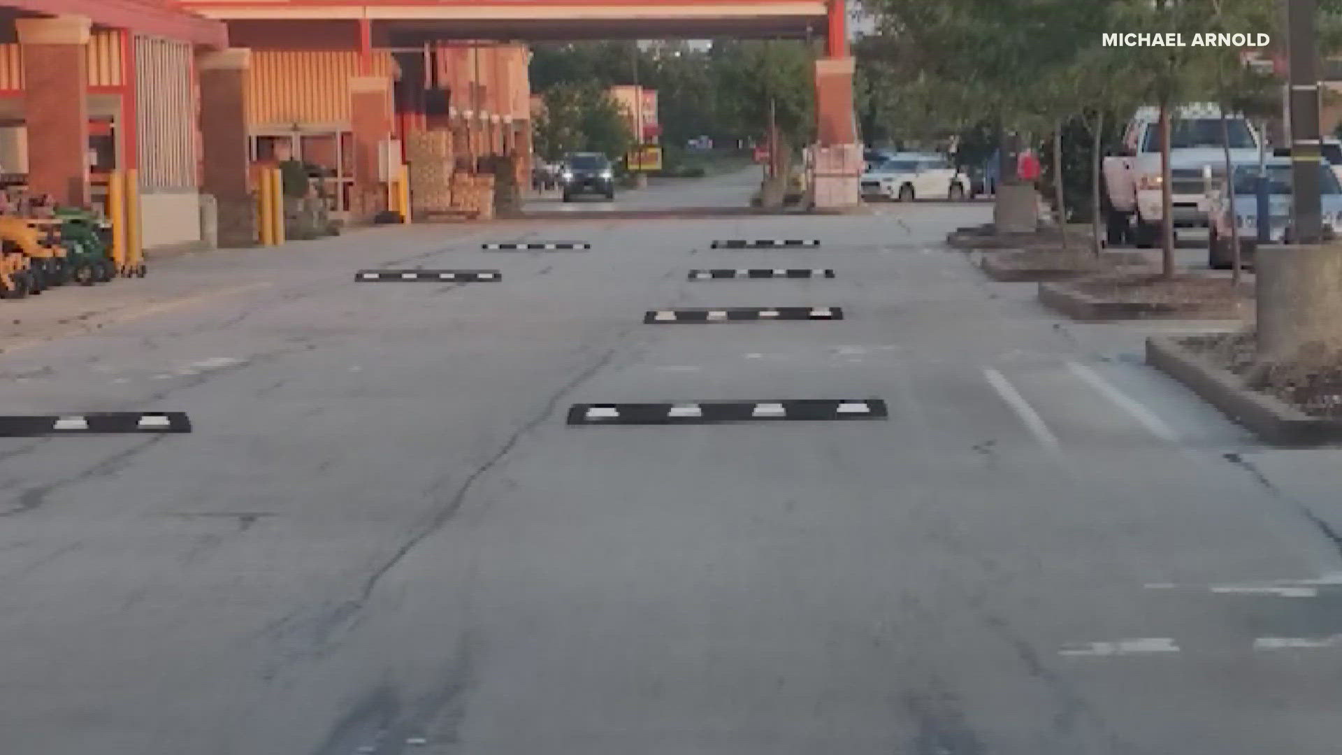 Wentzville Home Depot speed bump mishap goes viral | ksdk.com