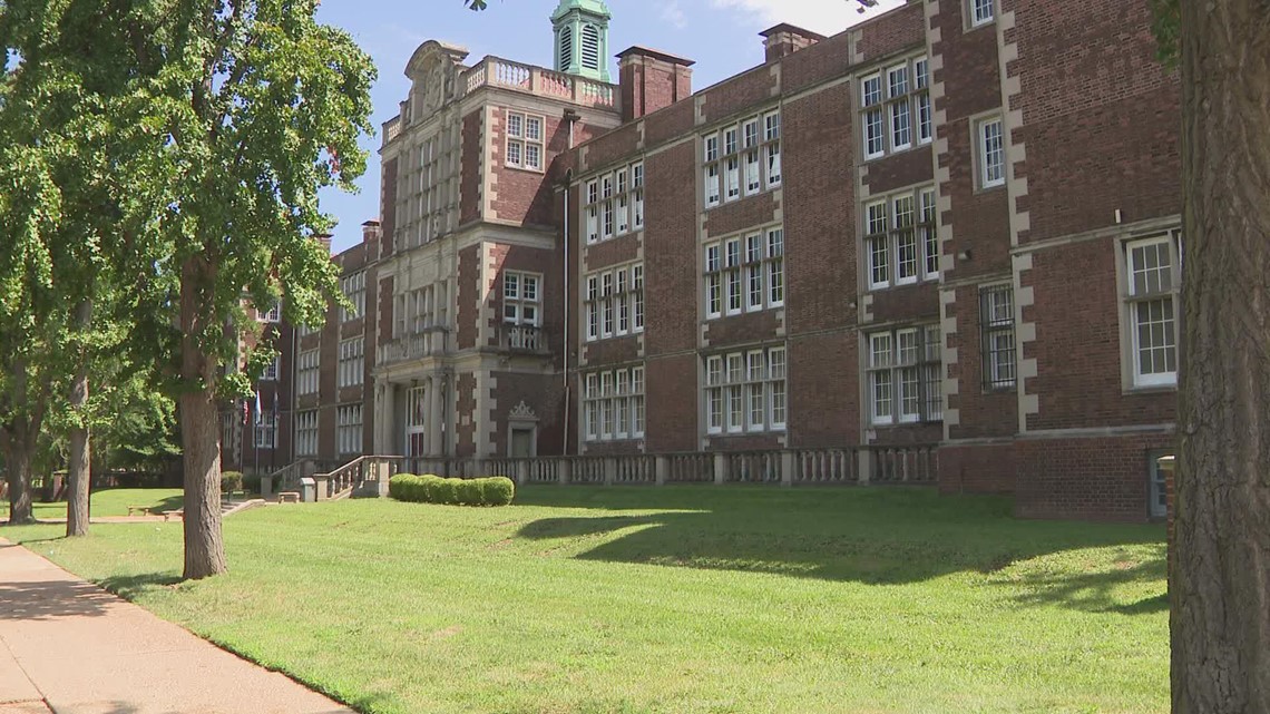 SLPS gears up for first day, addresses recent challenges | ksdk.com