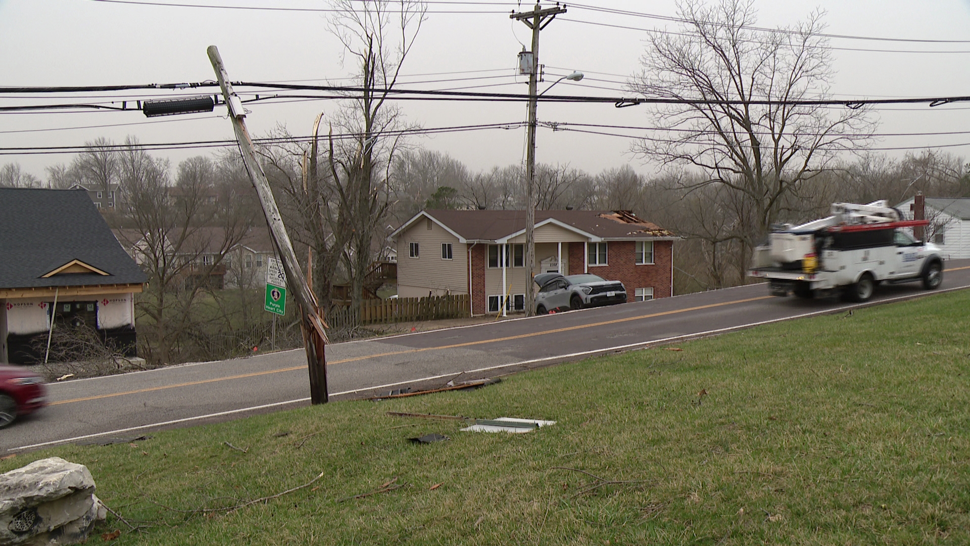 Dozens of vehicles smashed at Missouri apartment after heavy storm ...
