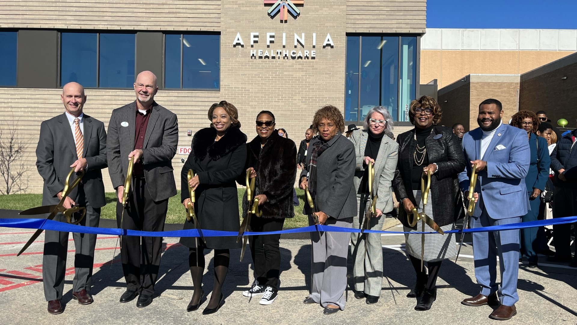 2 north St. Louis County natives return to their hometown | ksdk.com