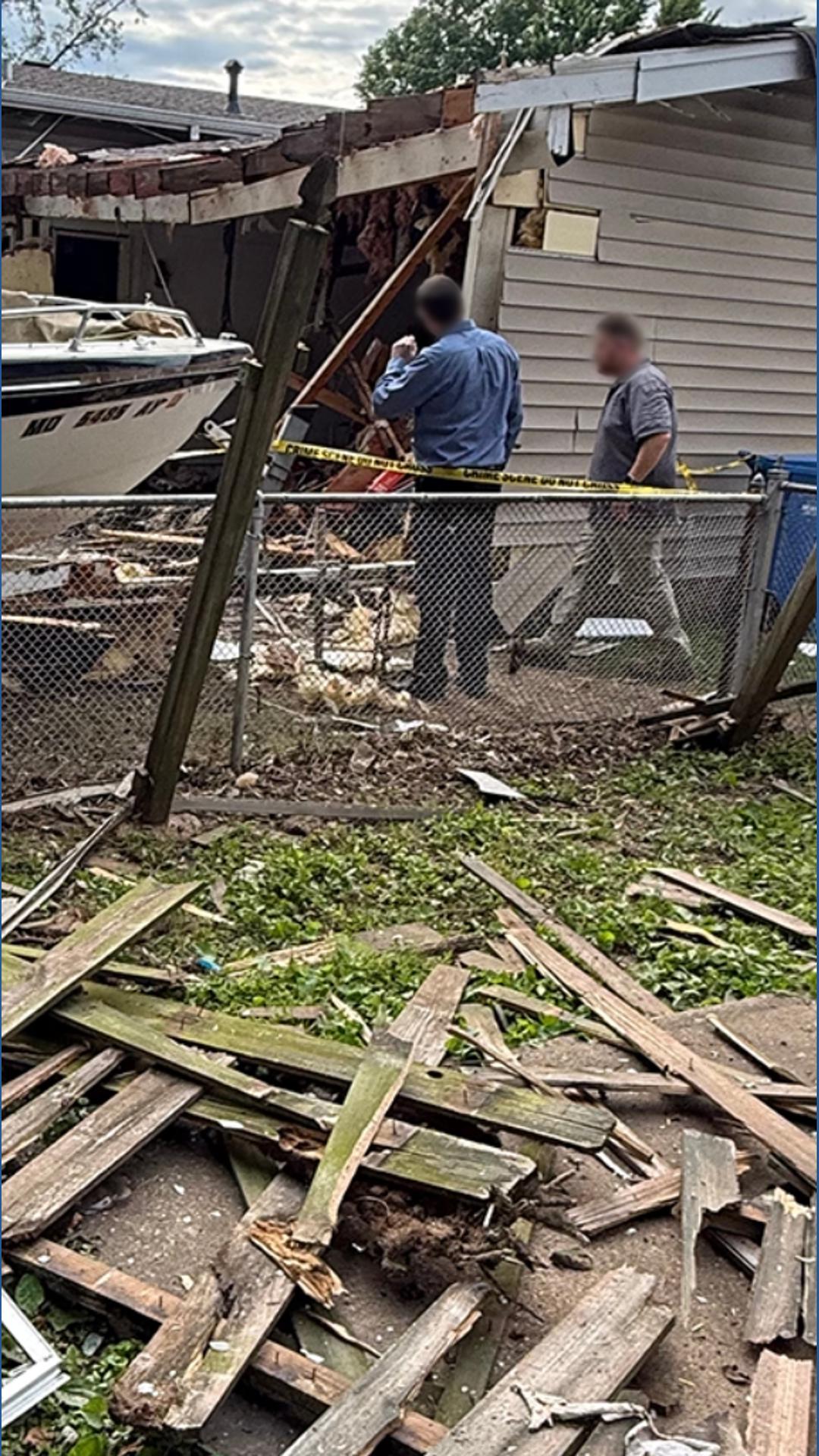 Home explosion injures 1 critically injured in Florissant | ksdk.com