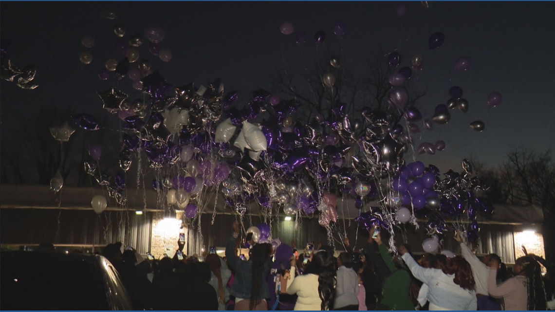 'A Christmas I'll never forget': Balloons released to remember woman ...