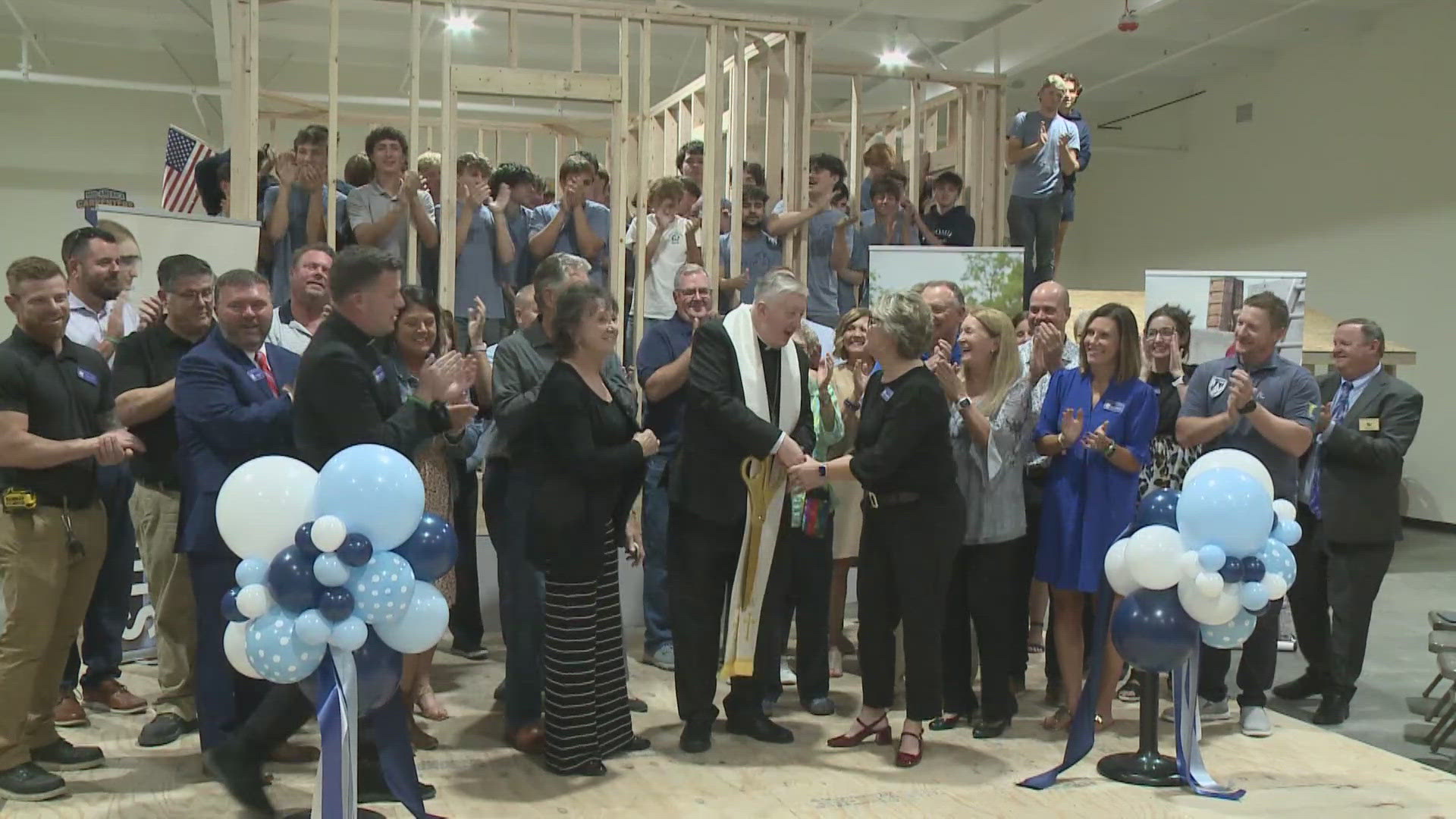 St. Dominic High School debuts learning center for trade jobs | ksdk.com