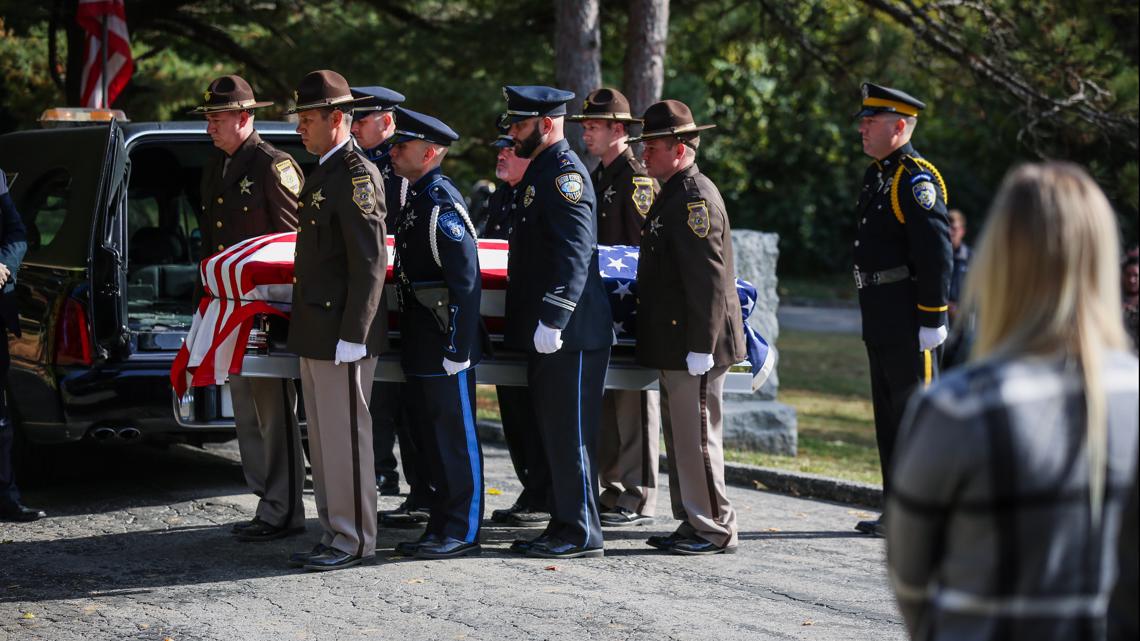 Community honors Pontoon Beach officer Tyler Timmins | ksdk.com