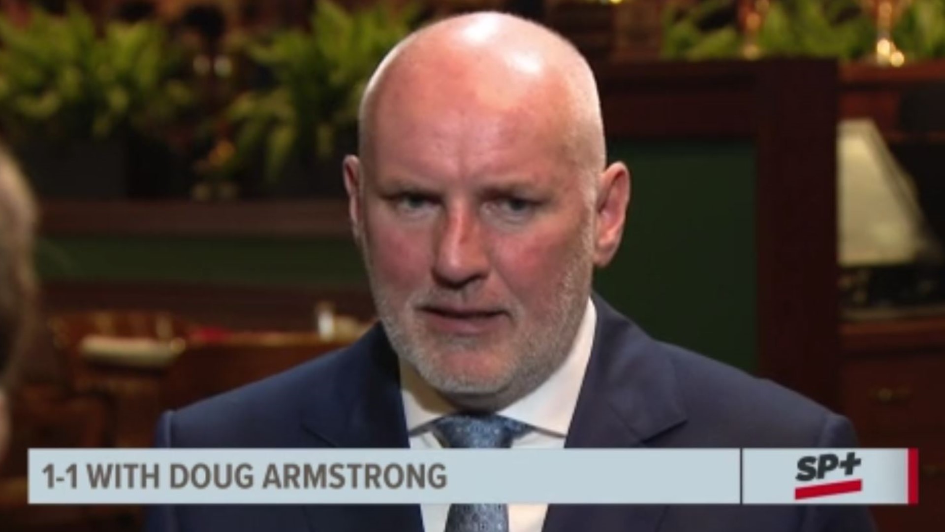 Blues player shaves head to support niece battling cancer | ksdk.com