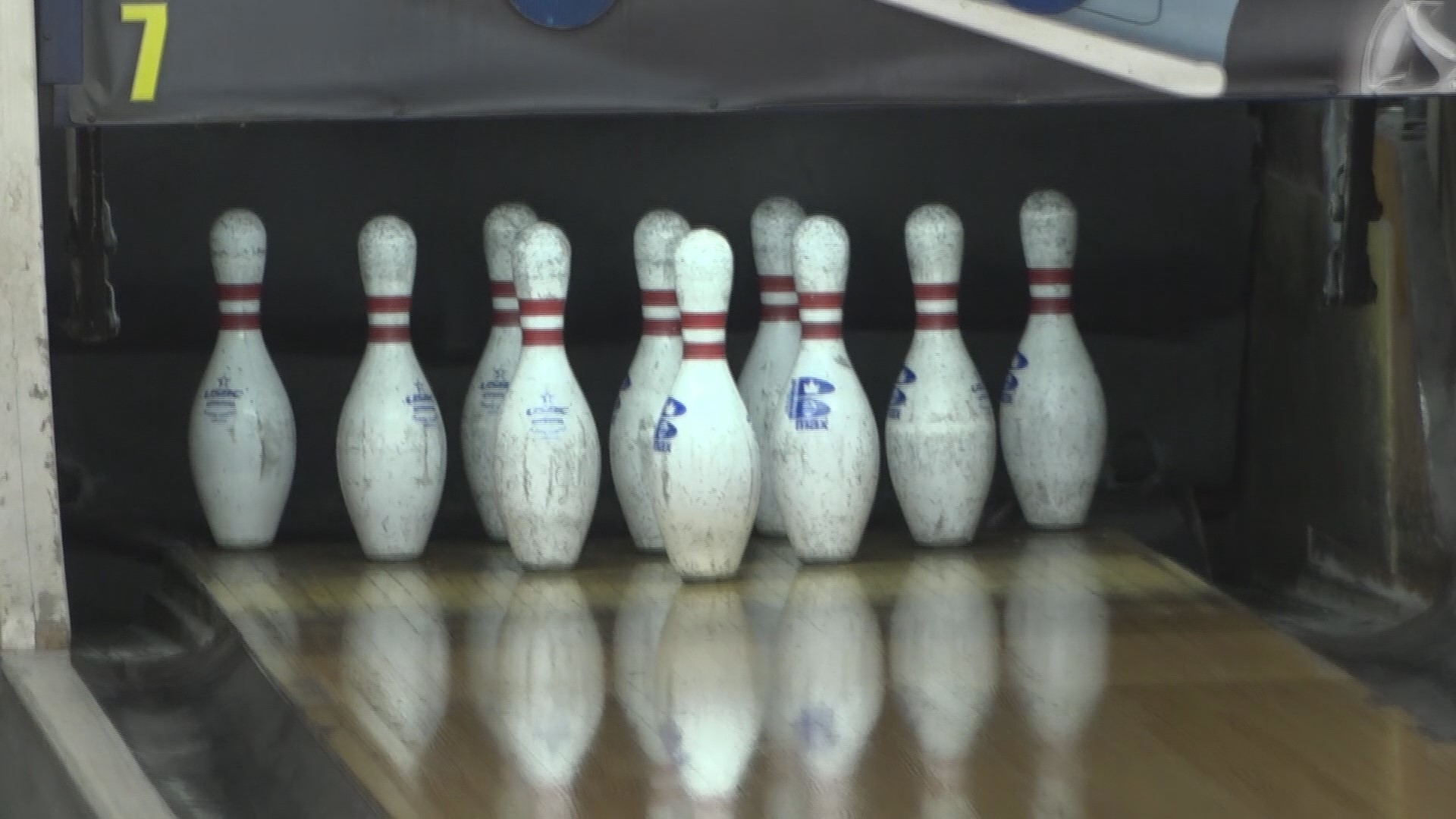 No Really This Florissant Bowling Alley Features Original Lanes From