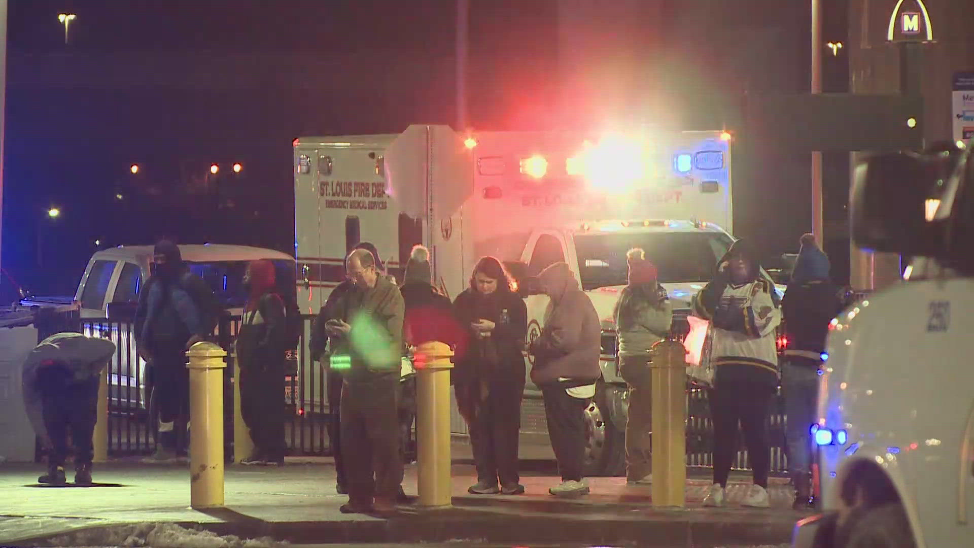 Man struck, killed by MetroLink train near Enterprise Center | ksdk.com