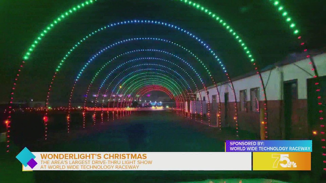 Malik checks out WonderLight's Christmas in St. Louis | ksdk.com