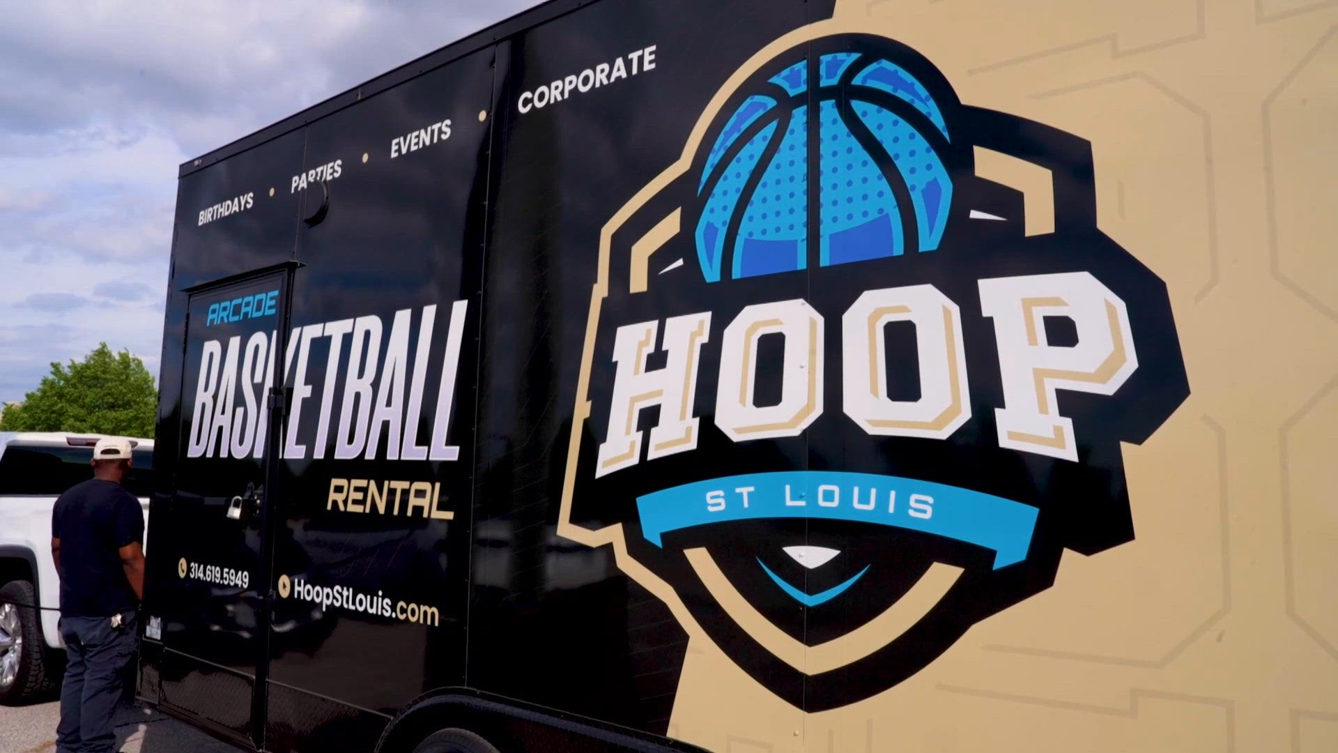 Hoop St Louis launches mobile arcade basketball trailer, bringing ...