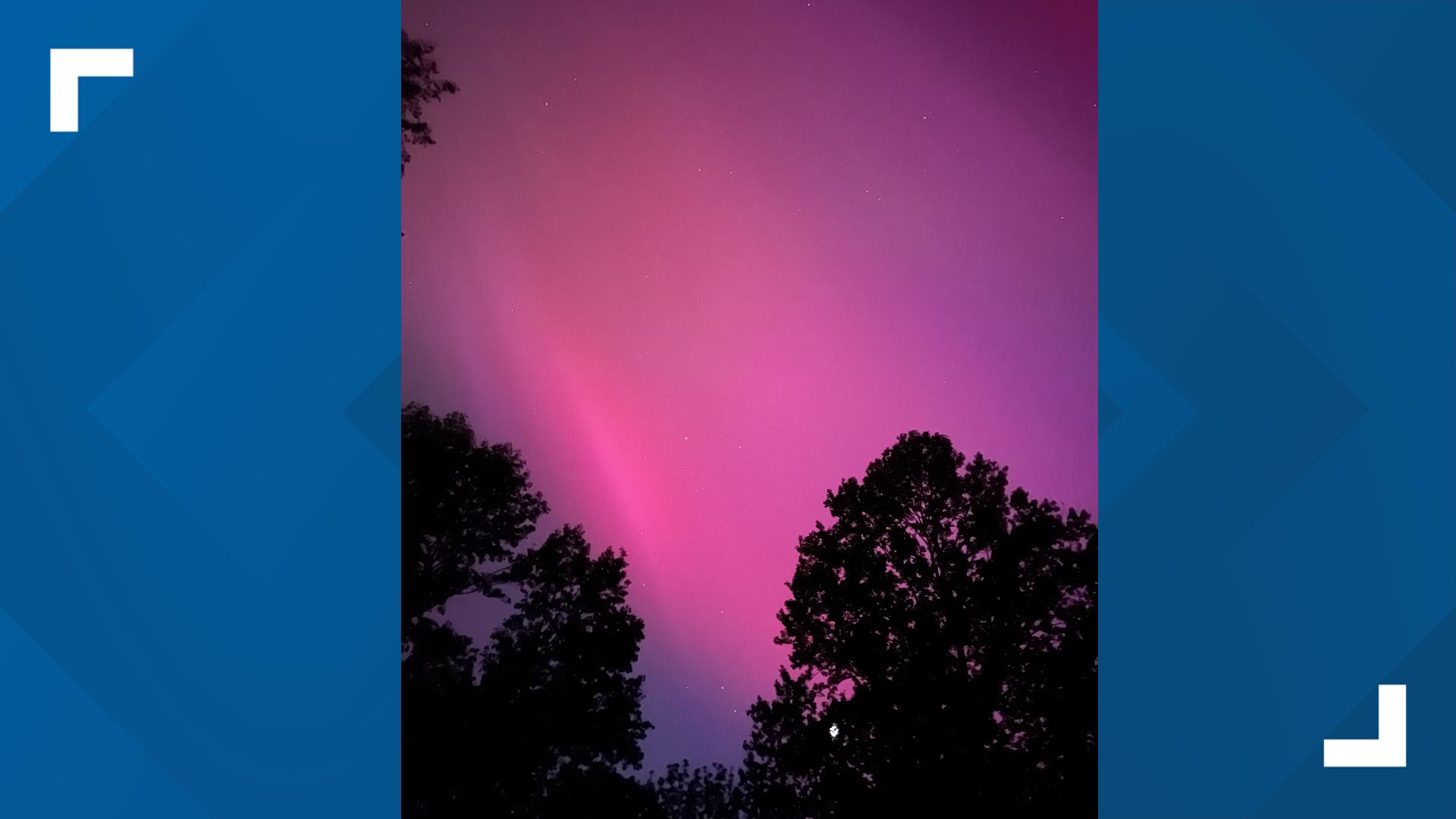 Northern lights spotted in St. Louis area during rare weather event ...
