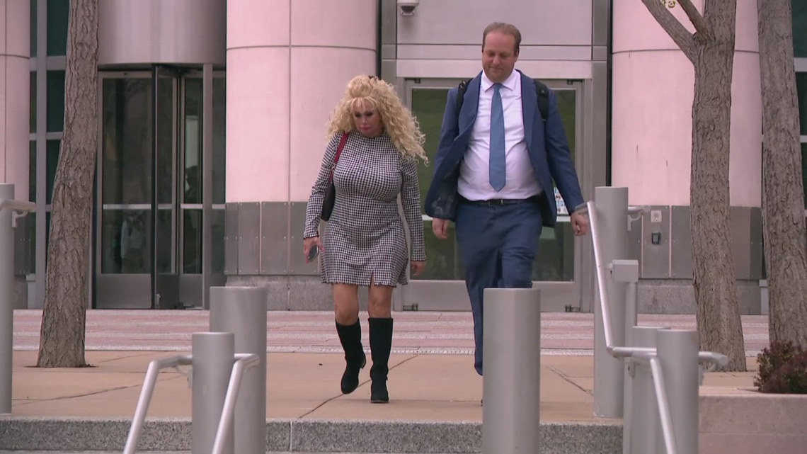Missouri woman at center of 'Chimp Crazy' story returns to court | ksdk.com