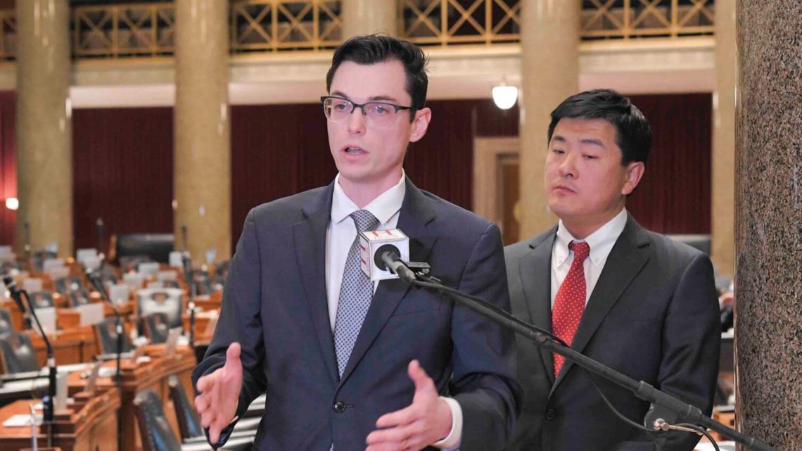 Trump-backed plan to gerrymander congressional districts advances in MO ...