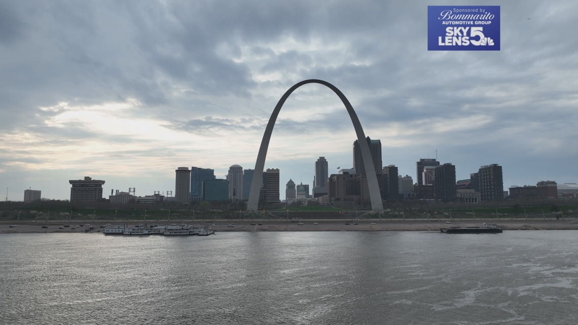 St. Louis weighs data center boom amid fears over power bills, water ...