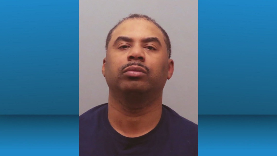 Riverview mayor makes first court appearance on felony sex crime ...