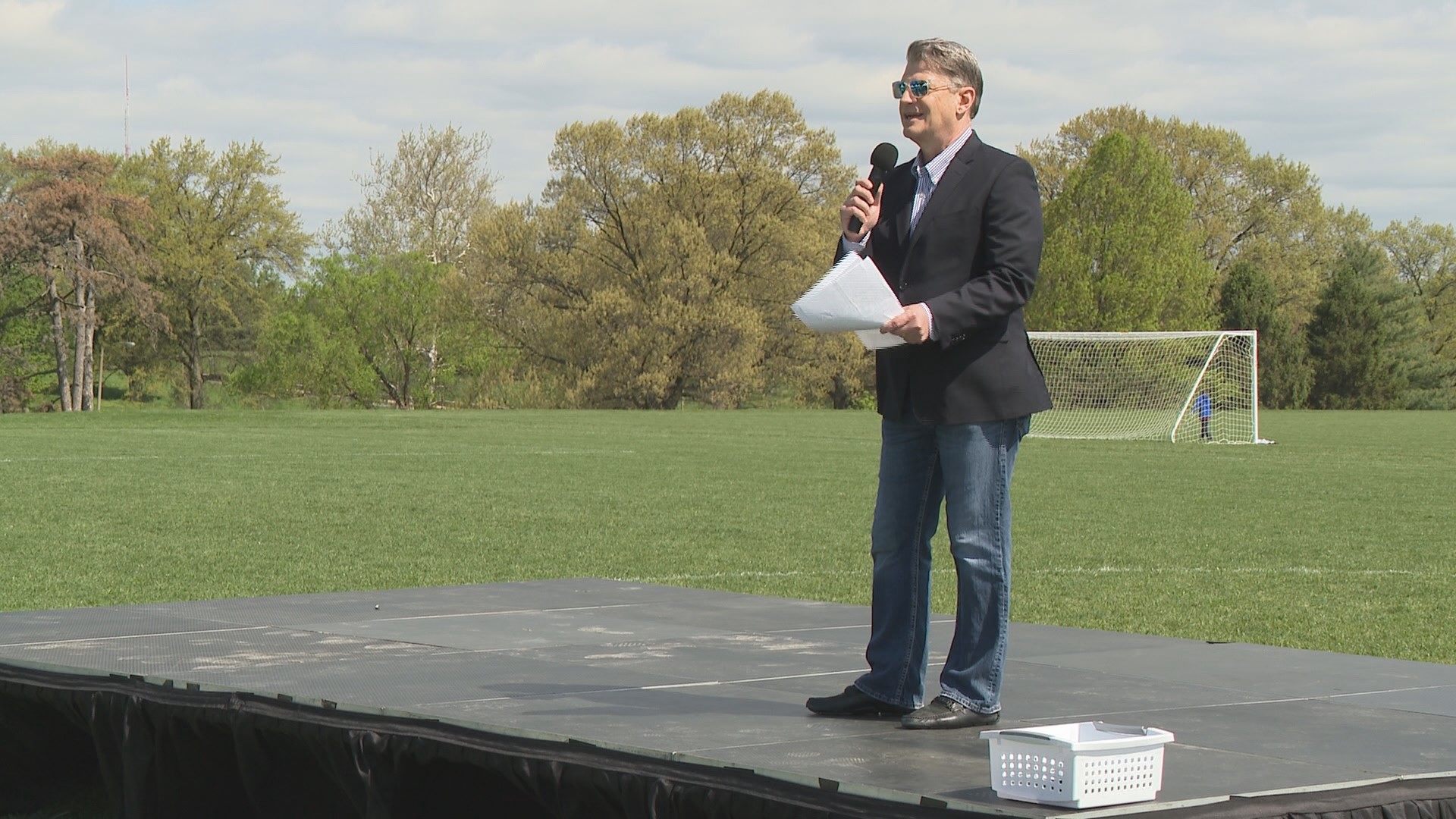 St. Louis MDA walk raised thousands for Muscular dystrophy | ksdk.com