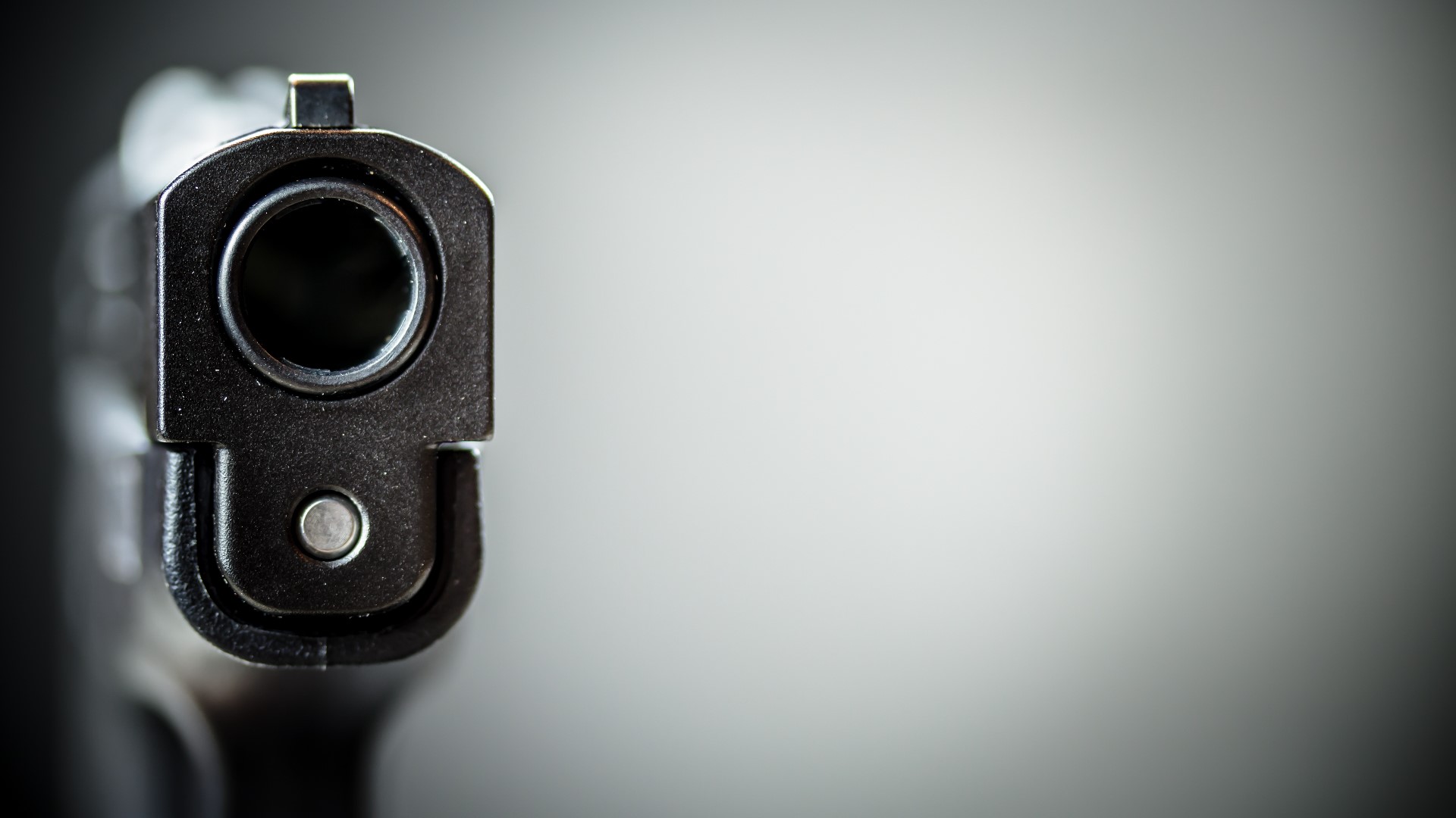 Boy robbed of cell phone by two other teens in St. Louis Monday | ksdk.com