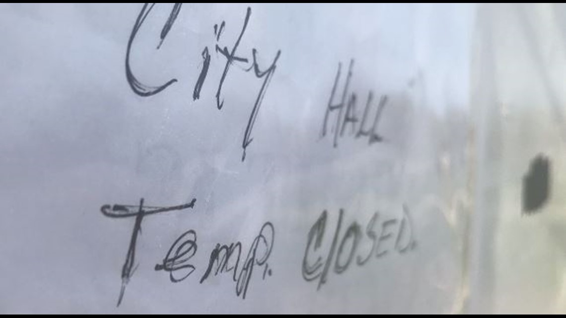 Silex police chief and staff locked out of city hall | ksdk.com