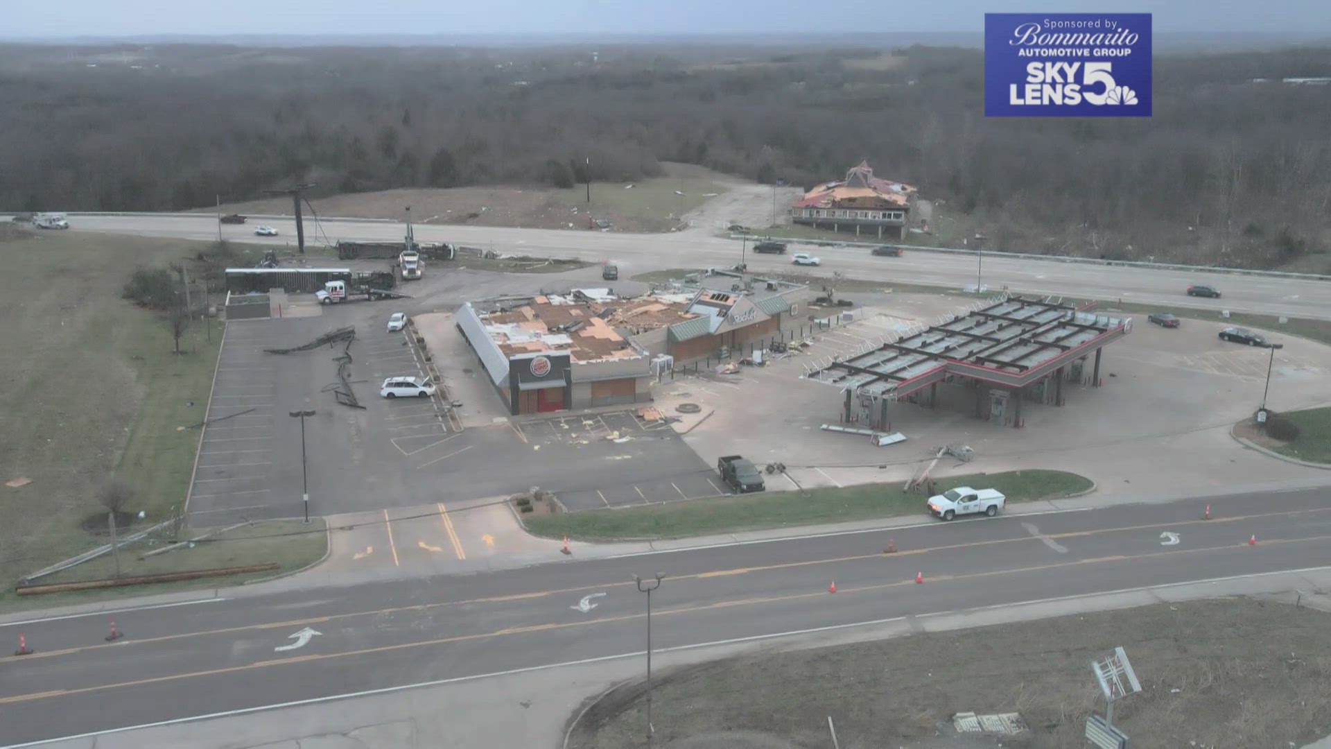 Villa Ridge, Missouri businesses and homes torn and hit by debris from ...