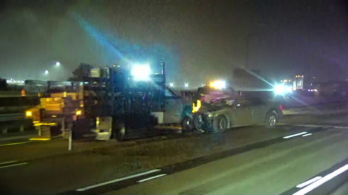 IDOT vehicle hit in I-64 construction Wednesday | ksdk.com