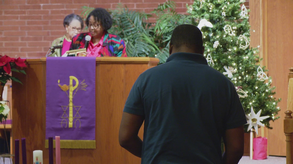 Fountain Park congregation finds hope in temporary home after tornado ...