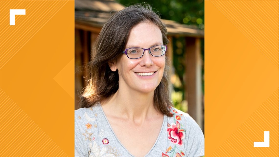 St. Louis librarian wins national award | ksdk.com