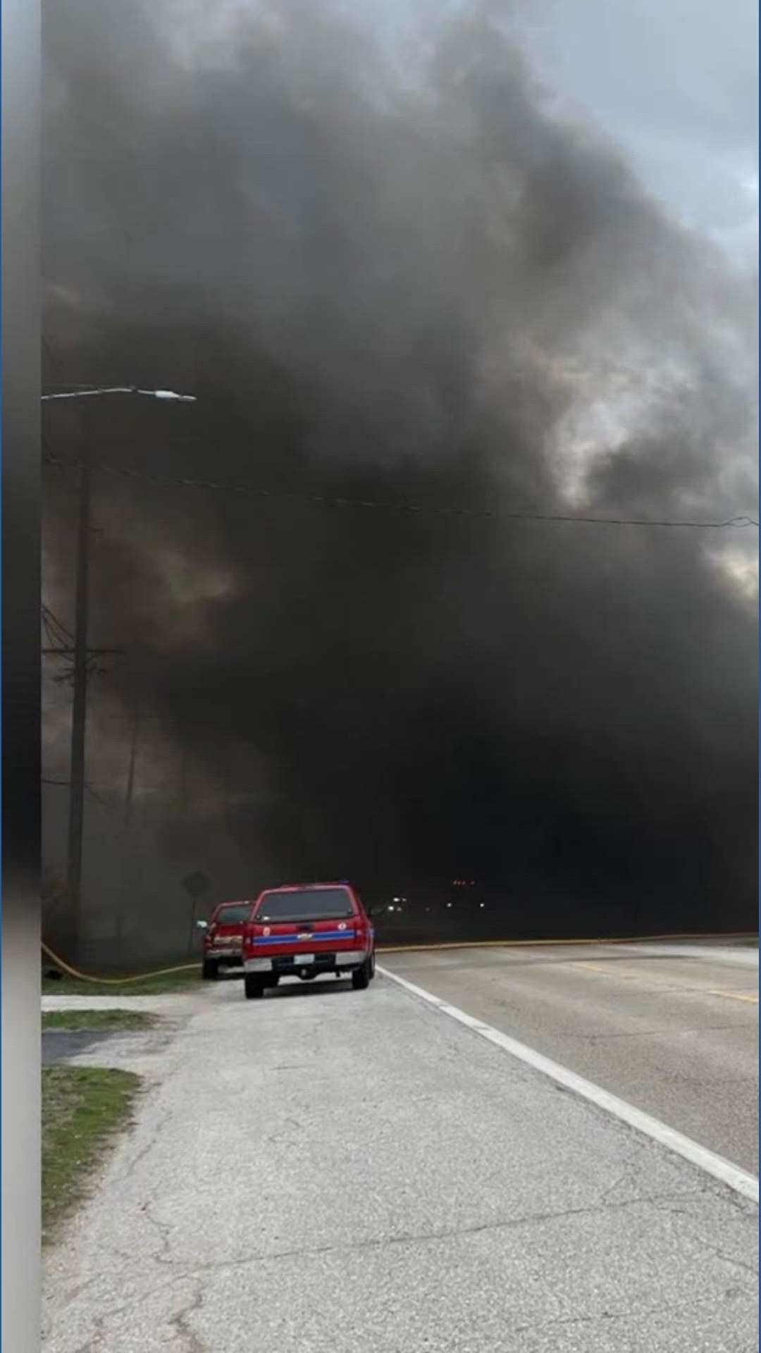 Strong winds fueled fire that leveled Litchfield bowling alley | ksdk.com