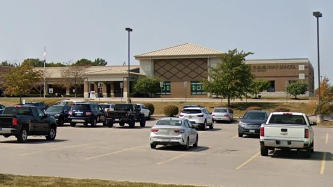 Wentzville elementary closes after bathroom trash can fire | ksdk.com