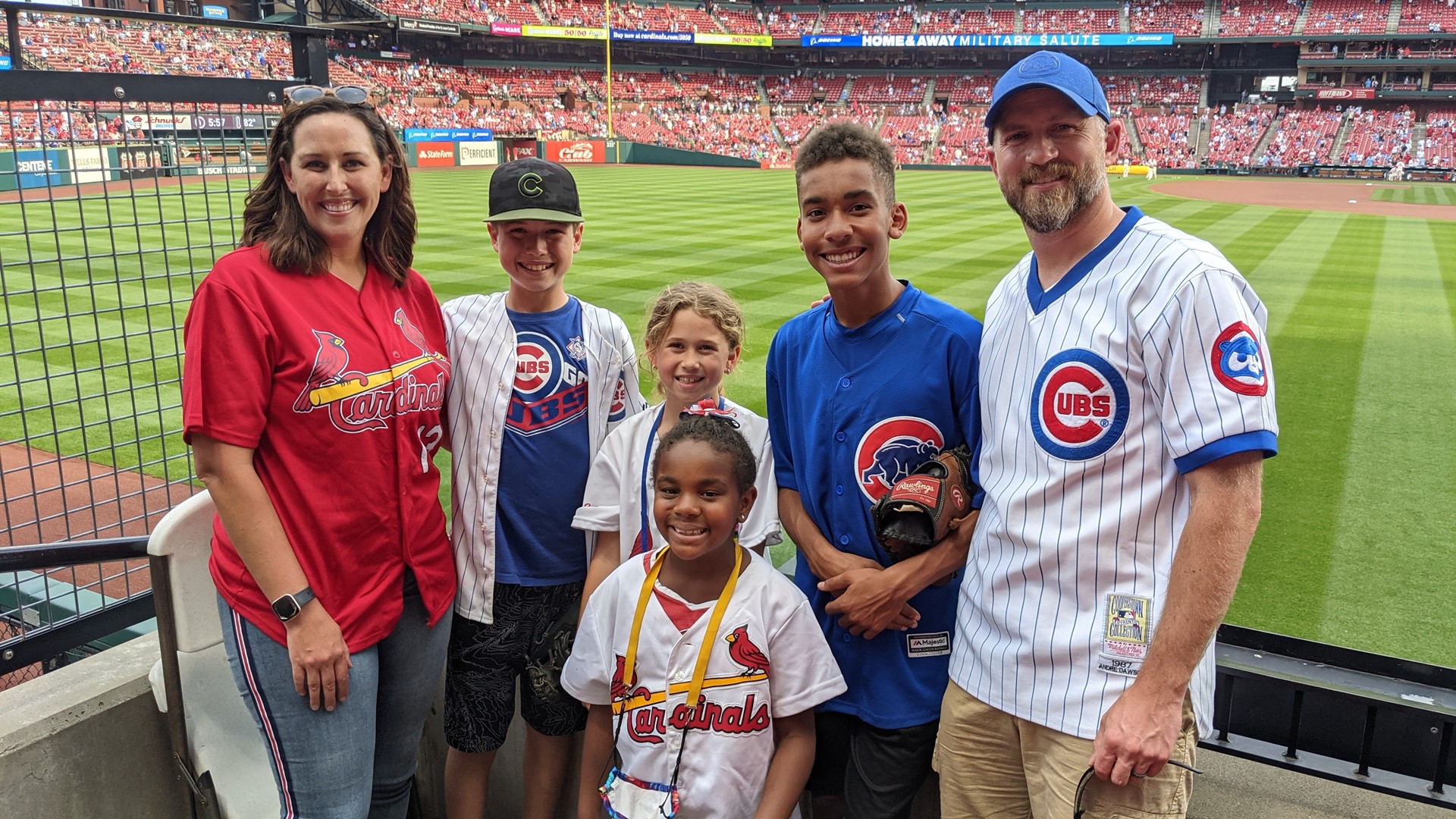 Young Cardinals fan donates allowance to Wainwright's charity | ksdk.com