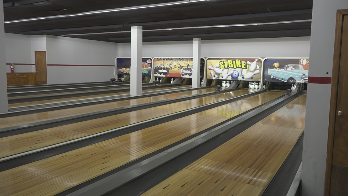 No Really This Florissant Bowling Alley Features Original Lanes From