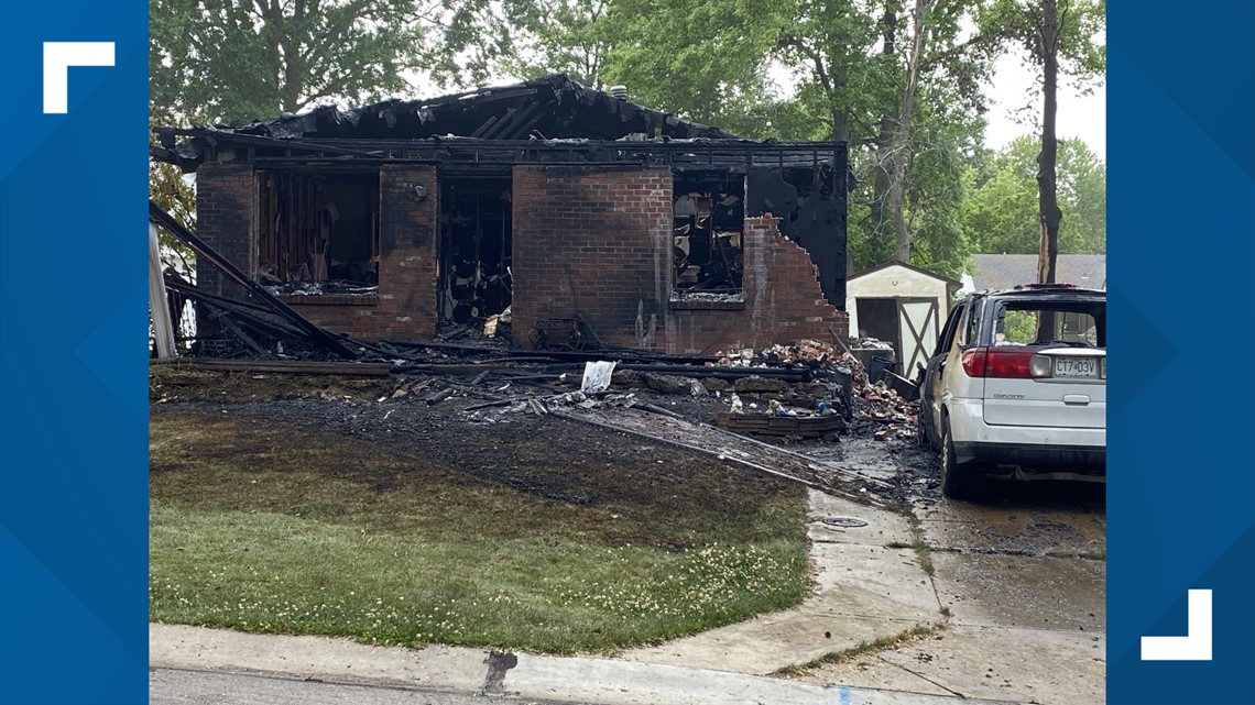 1 home completely destroyed, 2 others damaged in fire | ksdk.com