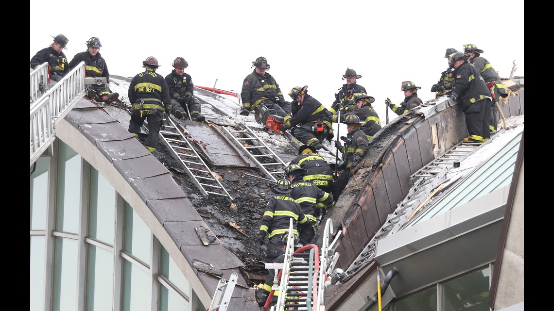 Fire on roof caused Terminal 1 at St. Louis Lambert International to be ...