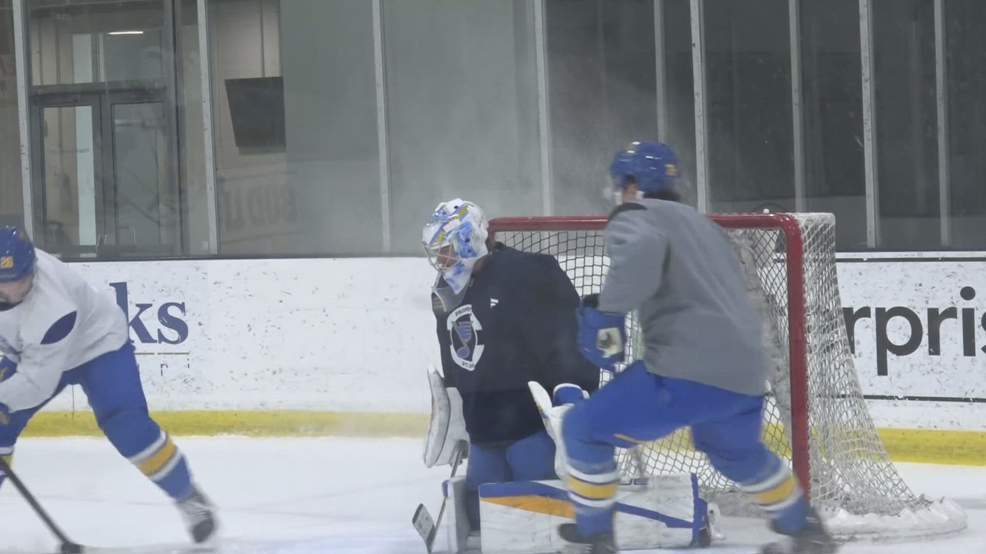 Goaltending duo lifting St. Louis Blues | ksdk.com