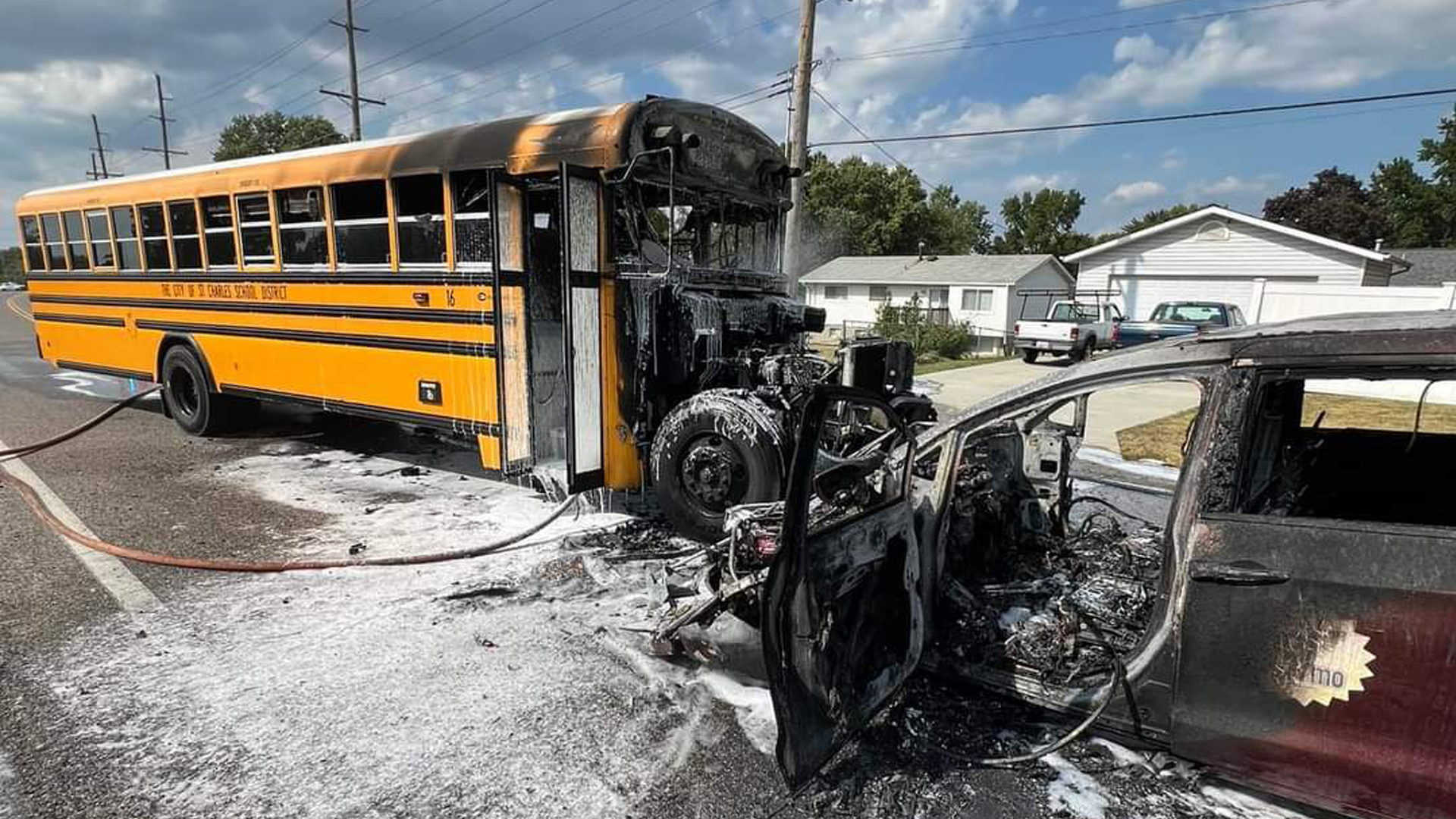 No kids were on school bus during a 2 car crash in St. Charles | ksdk.com