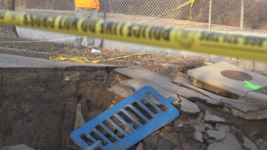 South St. Louis sinkhole causes street collapse | ksdk.com