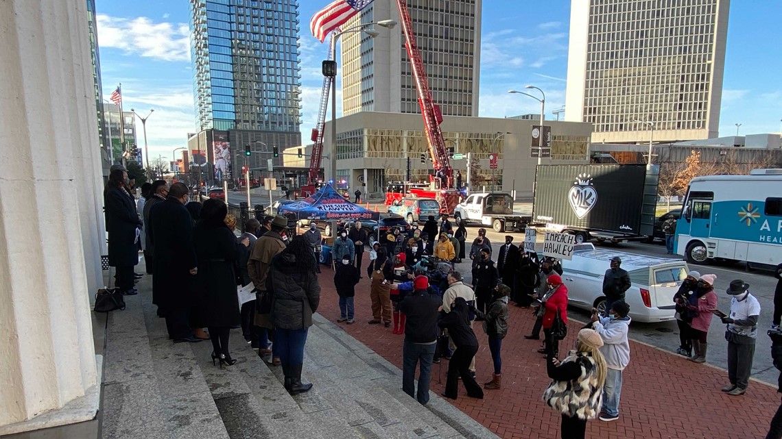 Motorcade March marks Martin Luther King Jr. Day in St. Louis | ksdk.com
