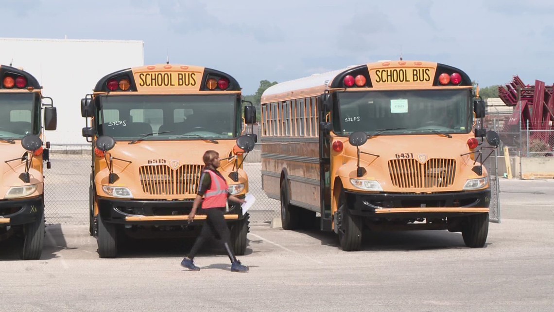 Amid driver shortage, St. Louis Public Schools shorten school day ...