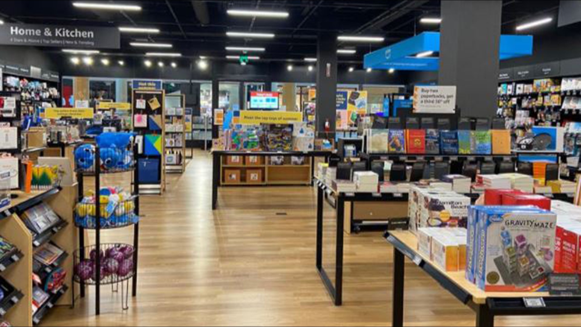 Amazon's first St. Louis store opens | ksdk.com