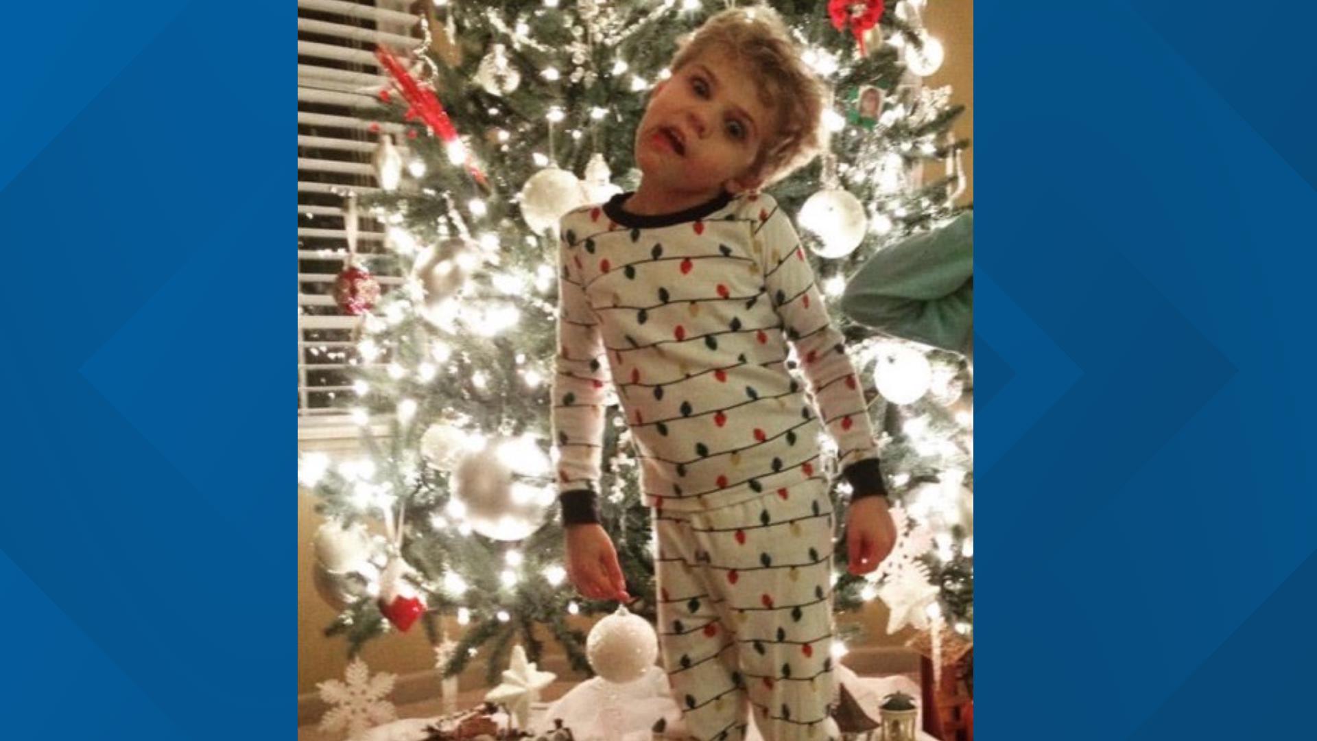 Meet the Fenton teen behind a new light installation business | ksdk.com