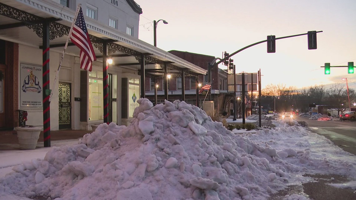 Mississippi town struggling with 2nd week without power as bitter cold ...