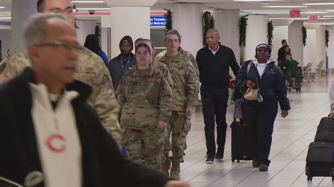 Troops come home for the holidays | ksdk.com